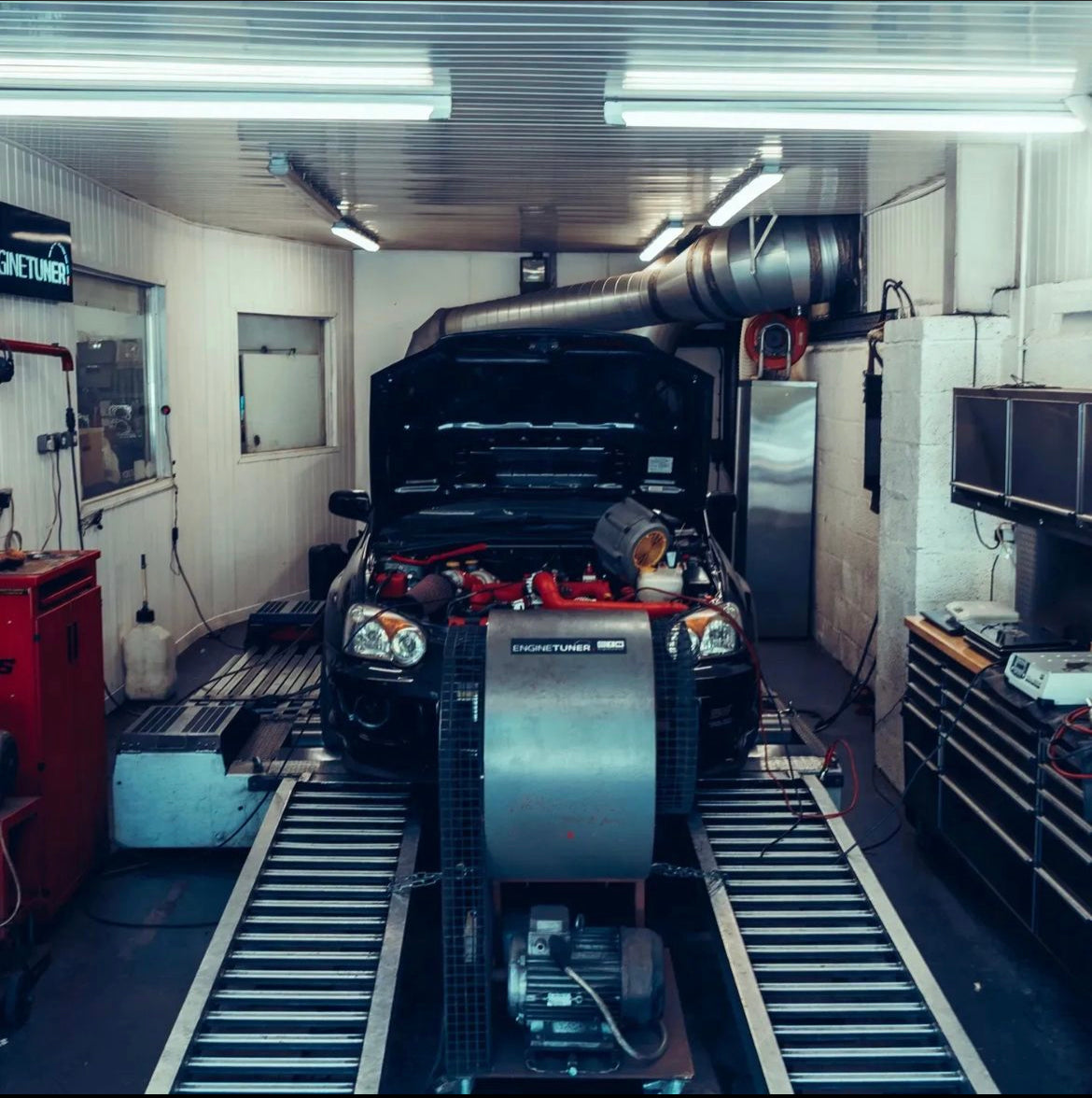 Kyle - Subaru STI WRX EJ2.35 - EngineTuner +700HP mapped – Lowered Status UK